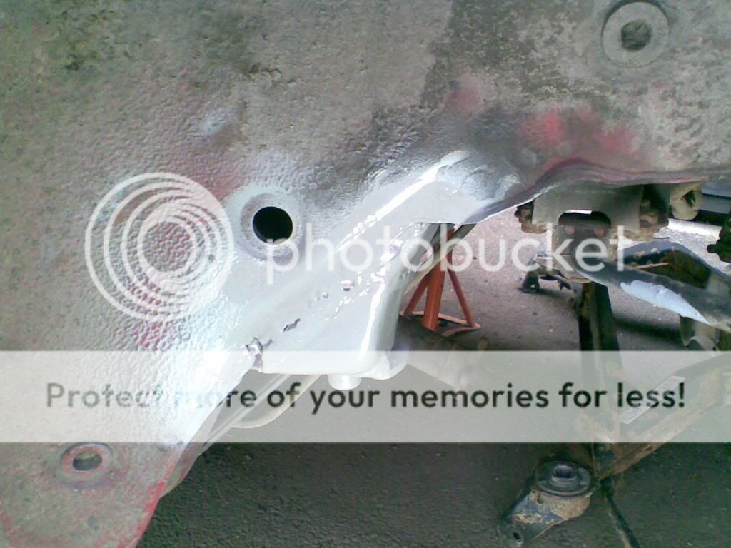 W124 rusted rear subframe mounts | Mercedes-Benz Owners' Forums